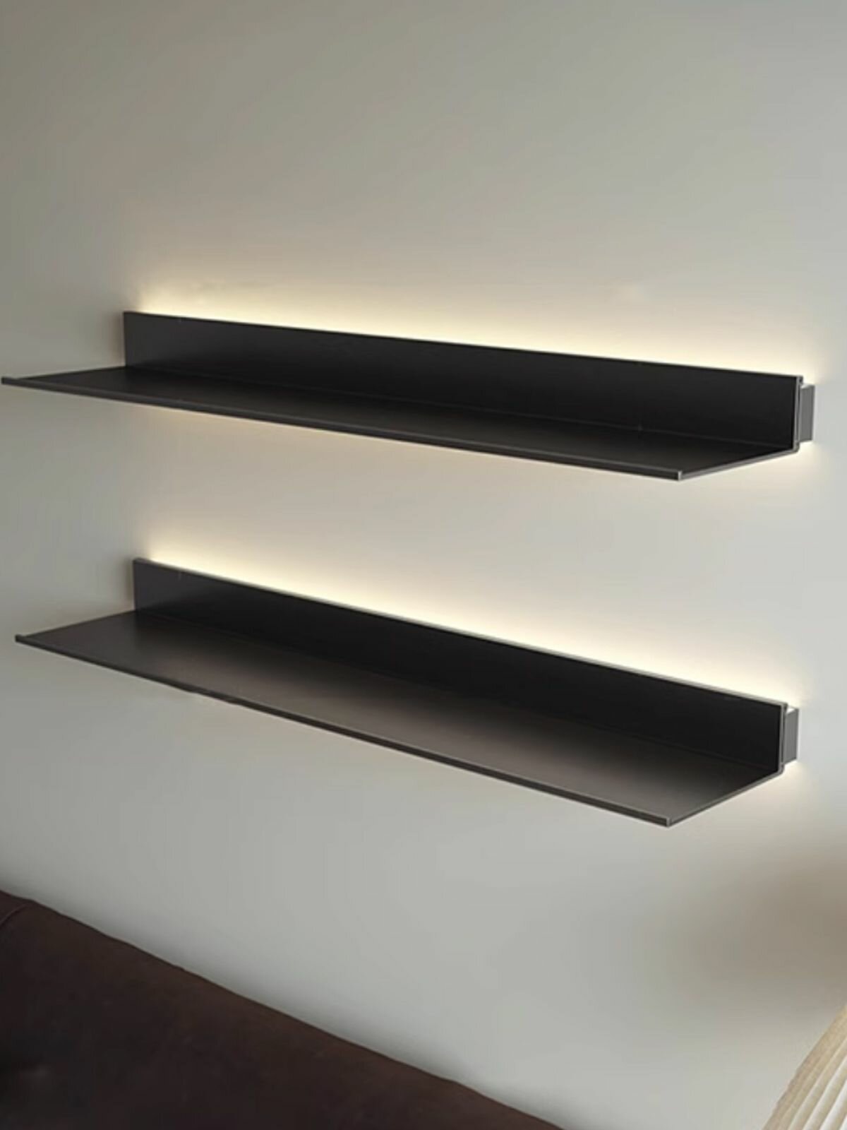 Стойка из светодиодного алюминиевого профиля 70* 250* 1000 мм*1, абажур из ПК 1000 мм * 2, 2 уплотнительные заглушки