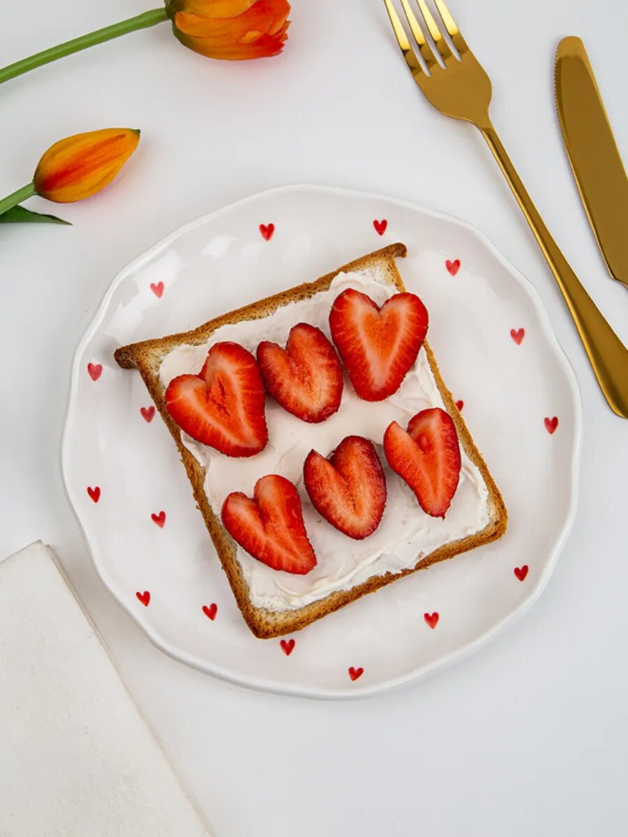 Тарелка DB HOMME "сердца" из Pinterest, керамическая, 20 см, ручная работа