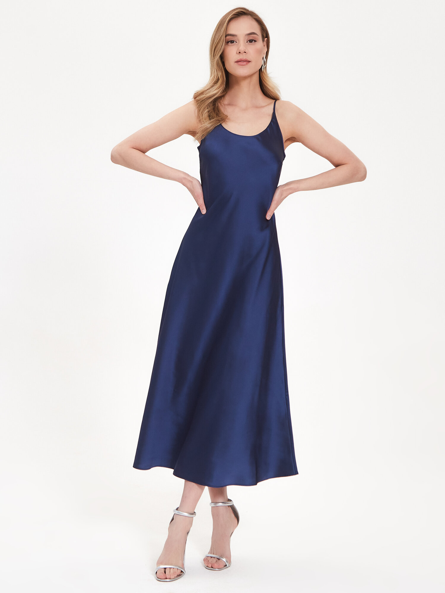 Платье шелковое Oscar