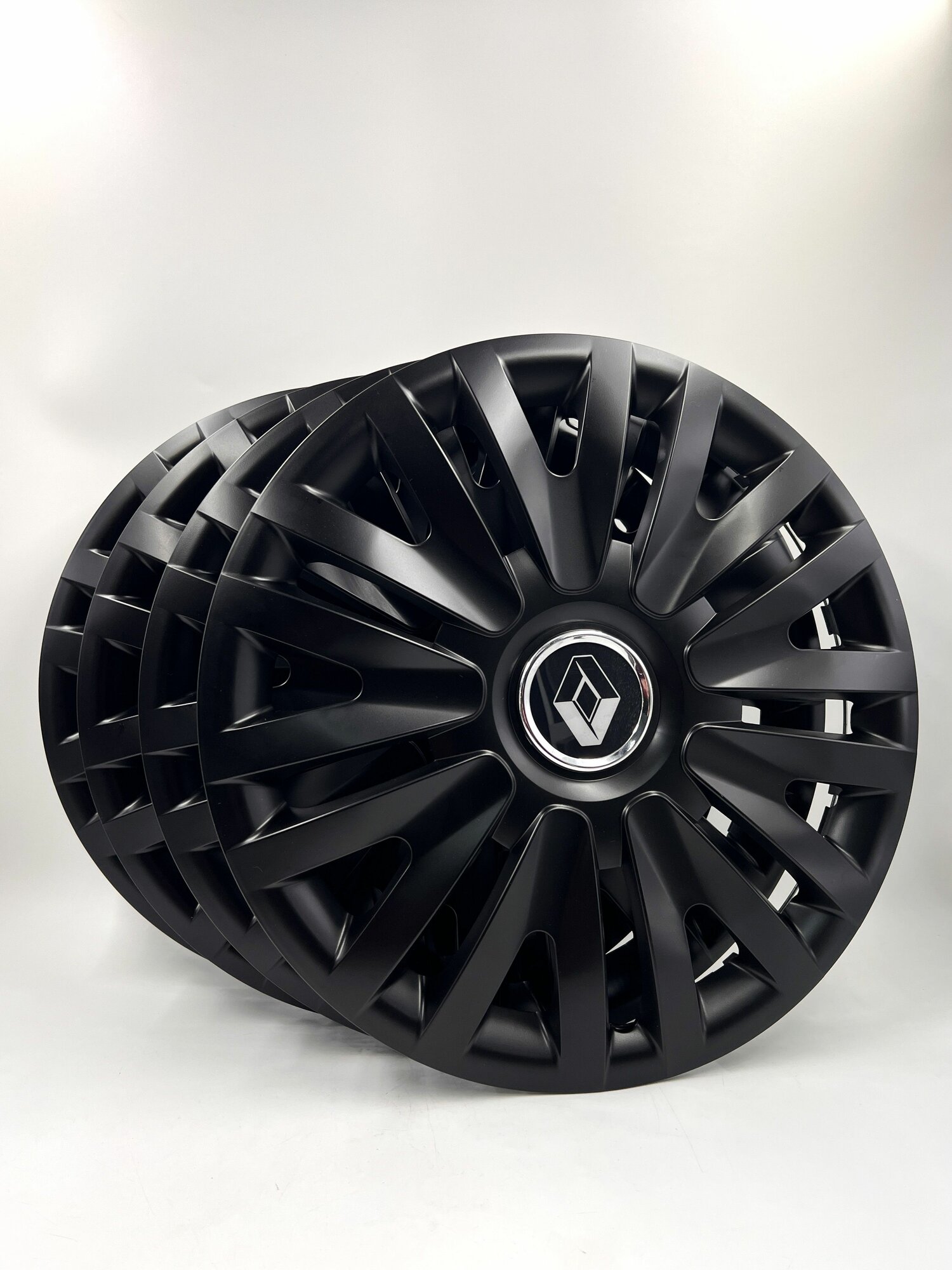 Колпаки на колеса гибкие черные с эмблемой R16 4 шт