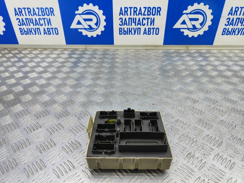 Б/У Блок предохранителей Ford Transit Connect TC7 / Форд Transit Connect TC7 1.8 8A40120 89.7 Л.С 2008