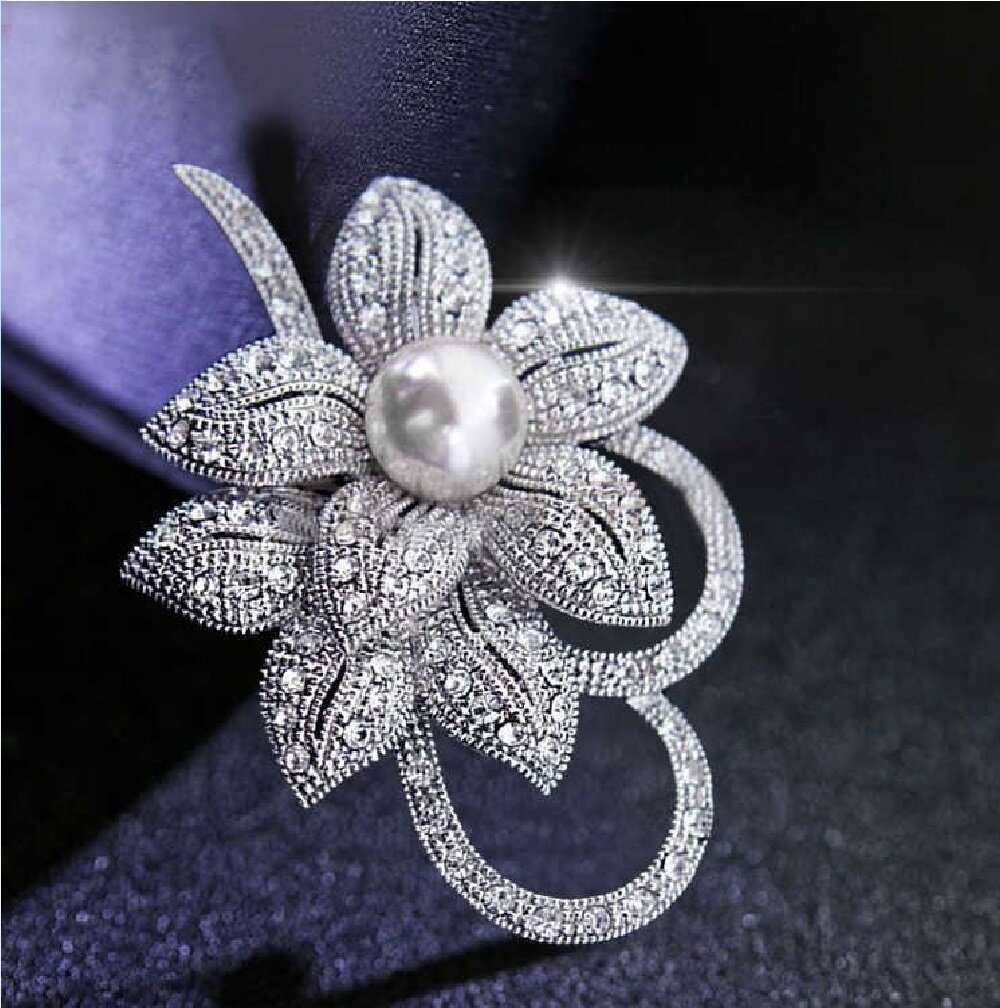 Брошь, фианит