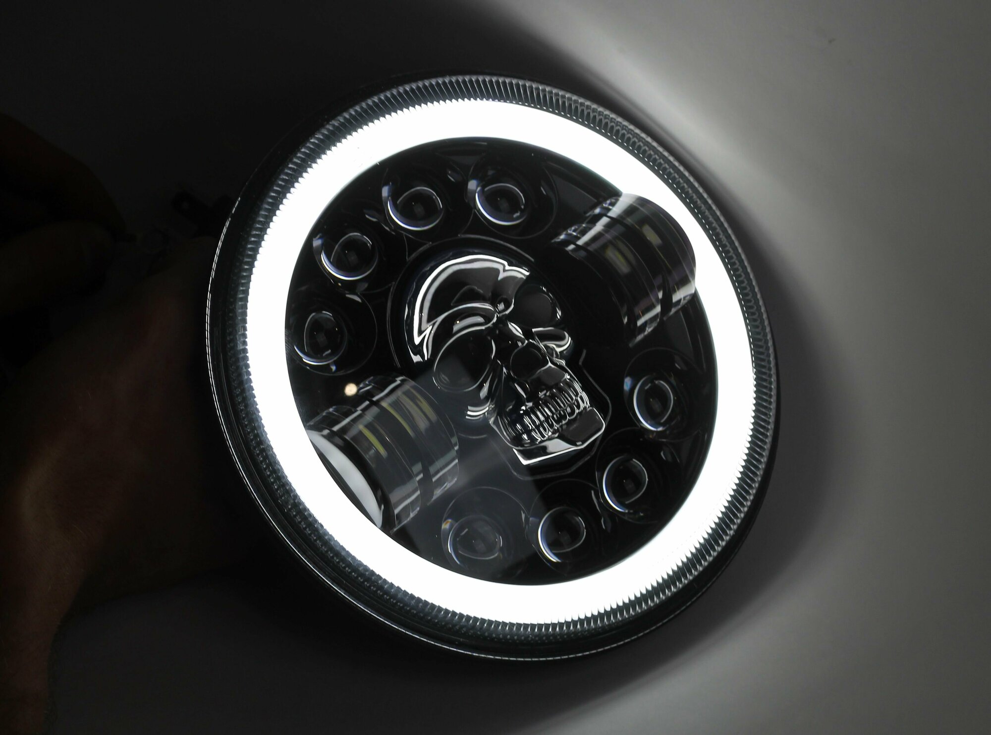 Фары светодиодные головные встраиваемые УАЗ, Нива (комплект 2 шт) Череп