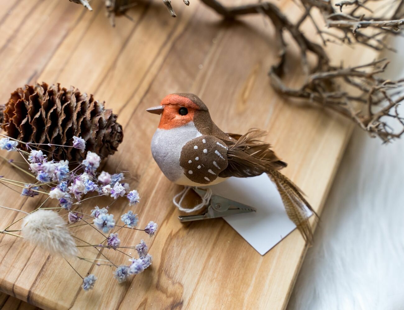 Декоративная птичка зимний 'щебетун' на клипсе, перо, 8 см, Goodwill MC40103