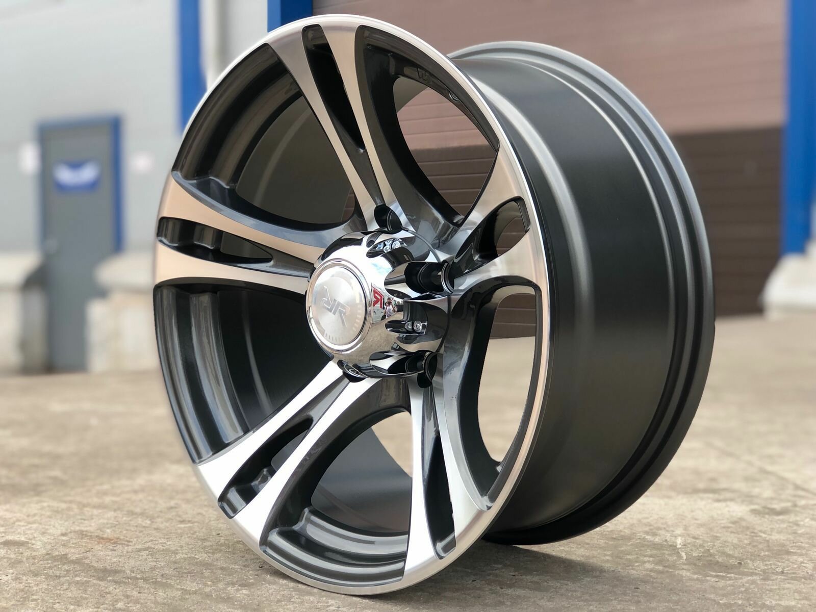 Диски автомобильные RR CSS269 17*8,0 5*139,7 ET0 110,5 GS-P