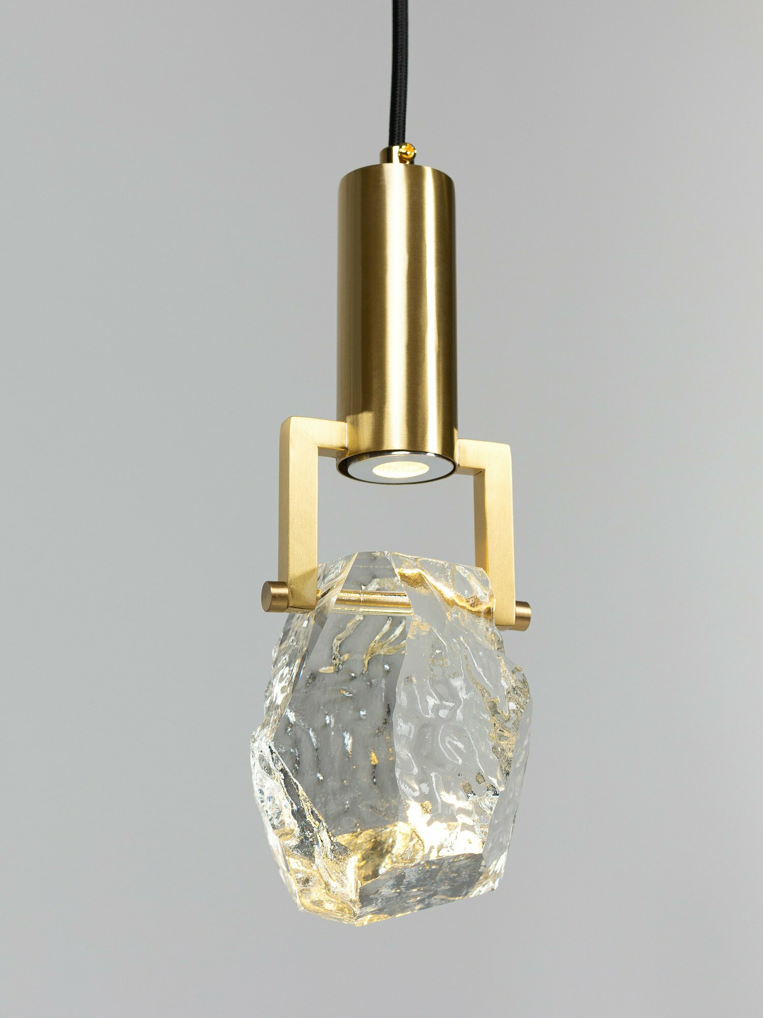 Подвесной потолочный светильник Gladys, стекло металл, LED 2700К, золотой светодиодный