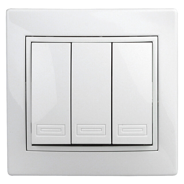 Выключатель 3-клавишный INTRO Plano белыйнадёжный элемент для управления светом в доме