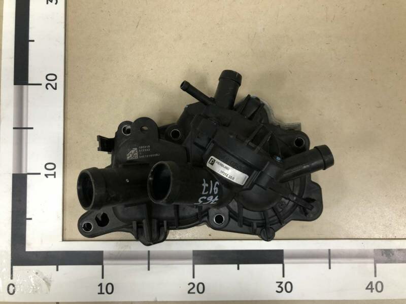 Насос водяной помпа Skoda Octavia A7 2013 кат.номер: 04E121600BJ 04E121042Q