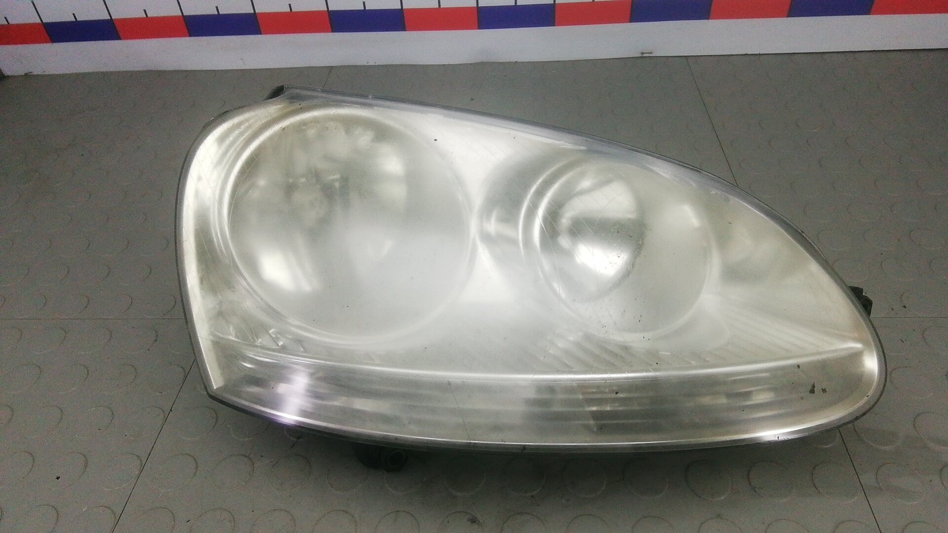 Фара правая VOLKSWAGEN GOLF 5, Номер 1K694006Q, 1L624700712