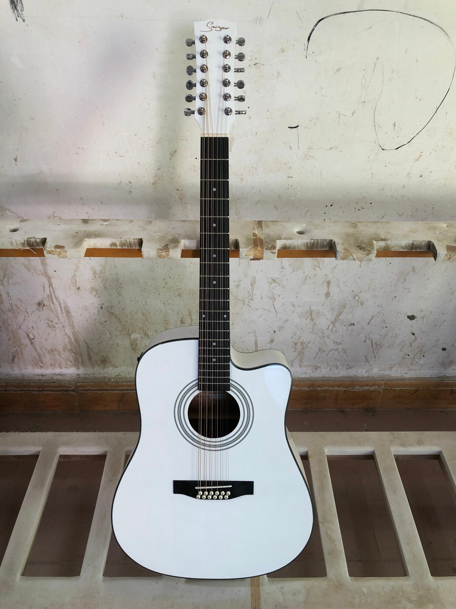 Акустическая гитара