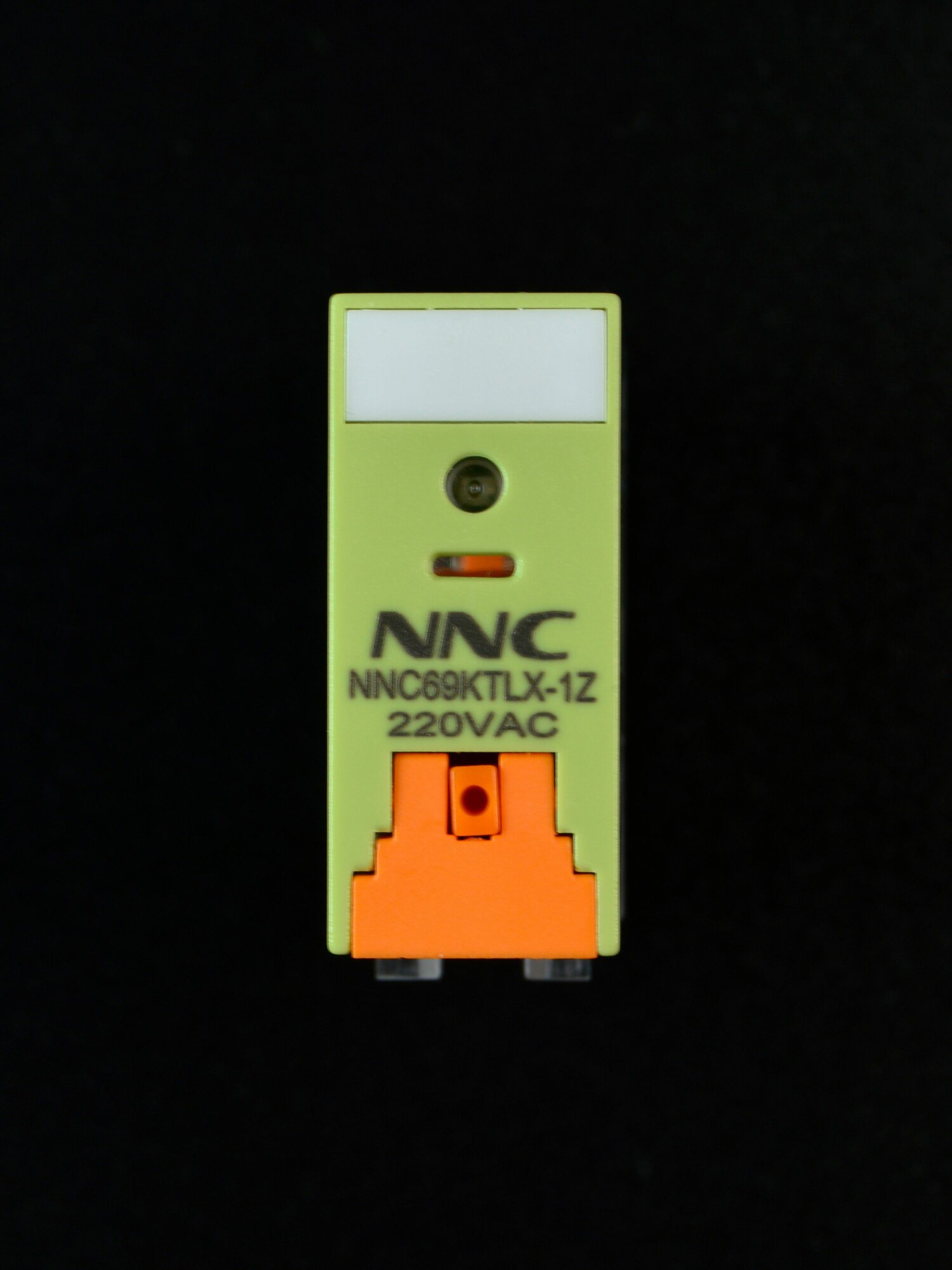 Промежуточное реле 220В AC, NNC, одноконтактное, с индикацией