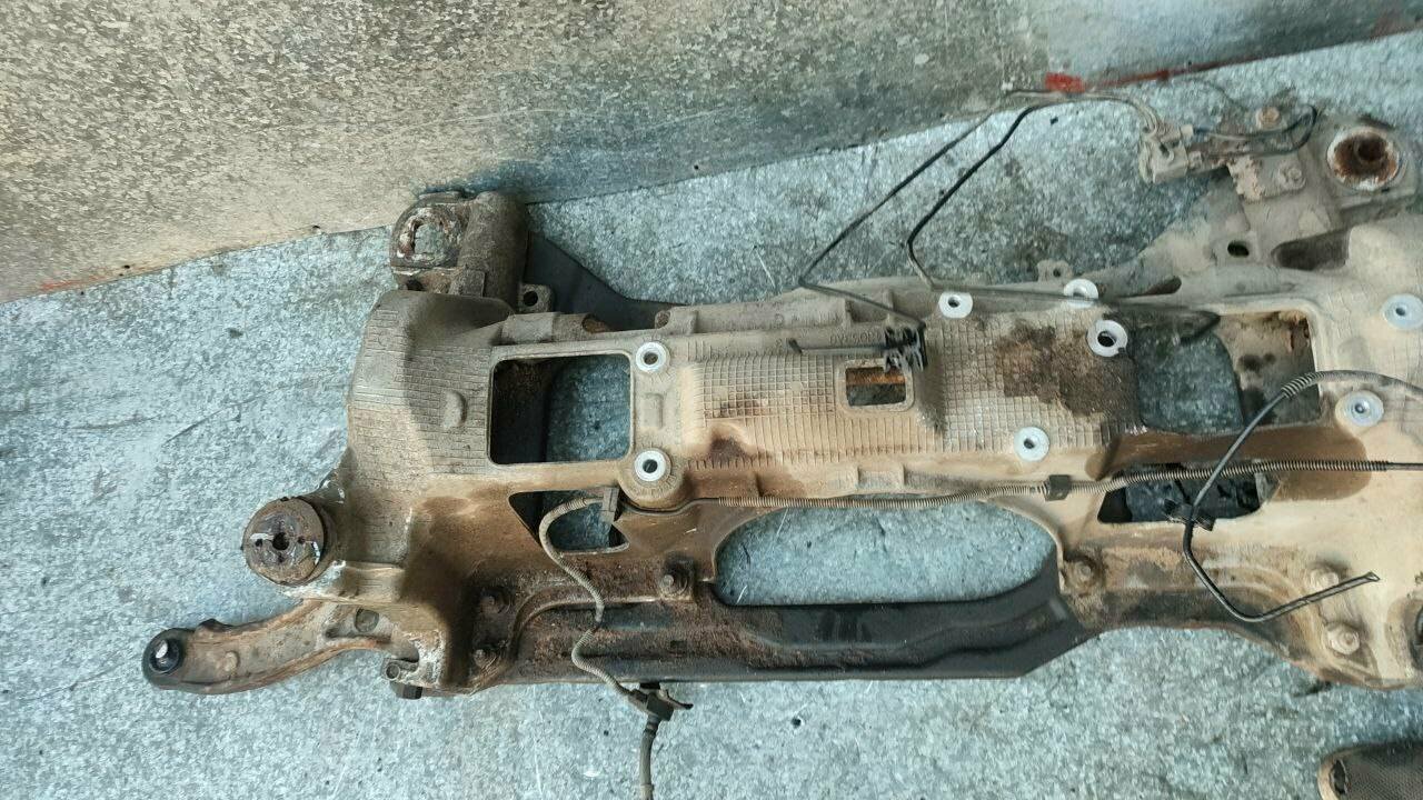 Передняя балка (подрамник) Dodge Caravan 4 (2000 - 2007) 04743053AB