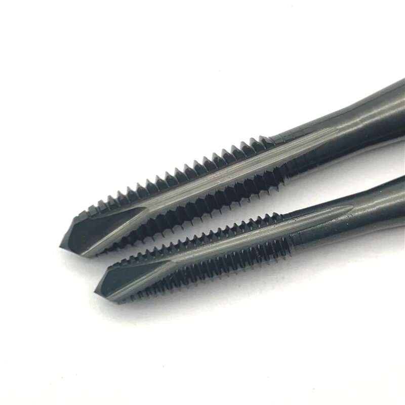 T1022 Нарезание резьбы через отверстия Спиральные метчики M2 M2.5 M3 M3.5 M4 M5 M6 M8 M10 M12 M14 M16 M18 M20 Эффективность станков с ЧПУ