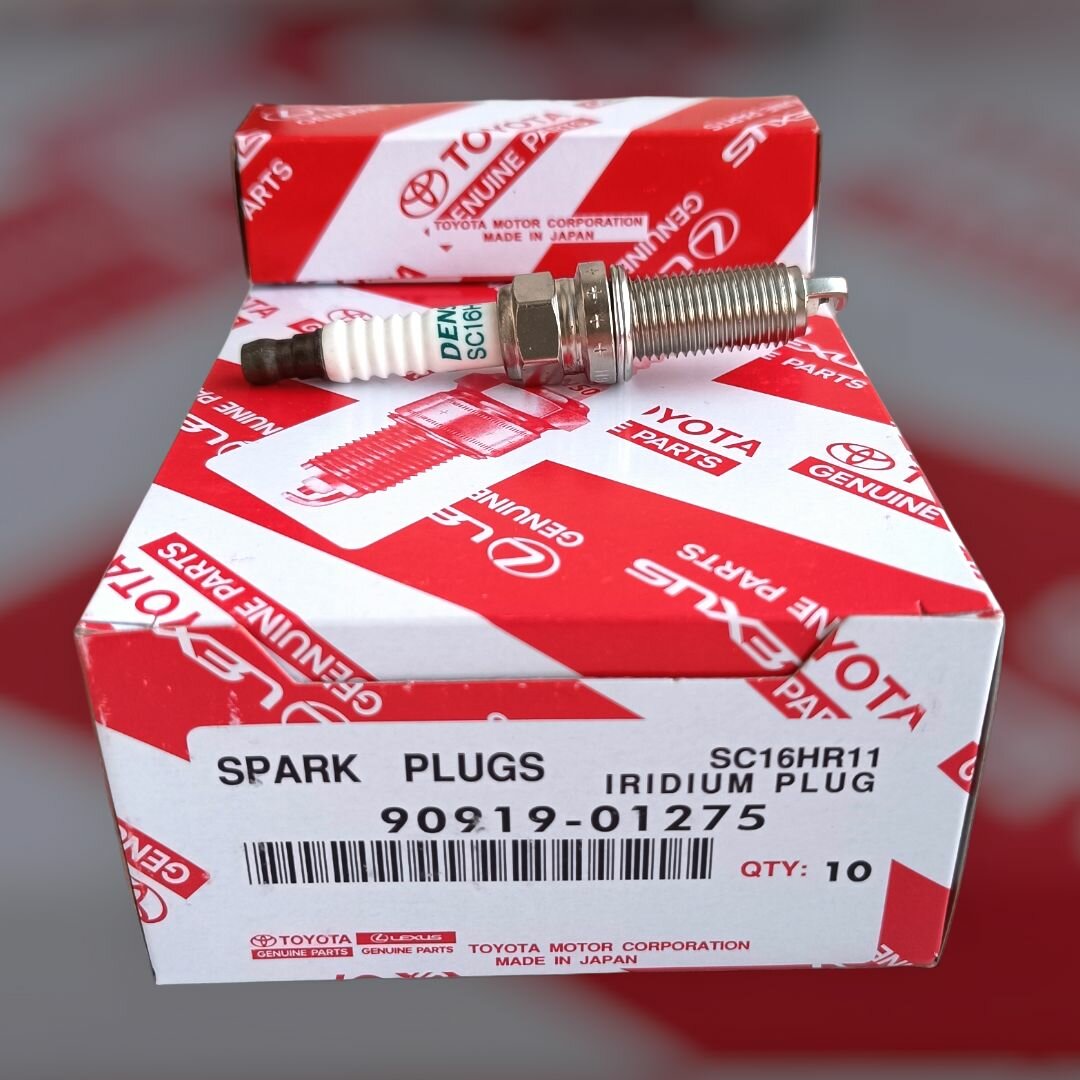 Свеча зажигания Toyota Corolla, RAV4, Avensis, Prius, Auris / Lexus CT200h, NX200 / Citroen, Peugeot / DENSO