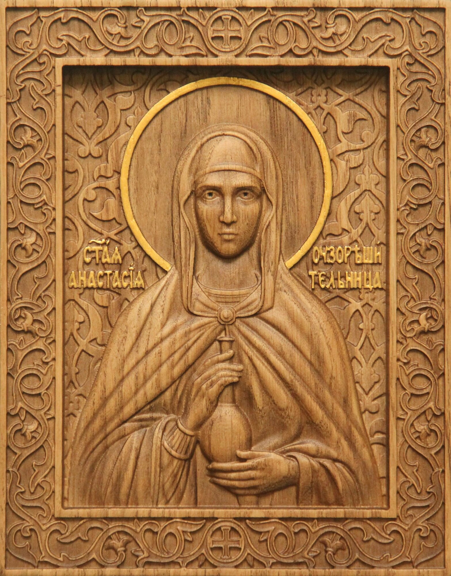Икона Анастасия Узорешительница, Великомученица, резная из дуба, 30х40 см
