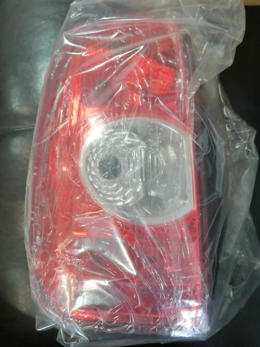 Левый задний фонарь Рено Дастер Renault Duster1 (2010-2015 год)