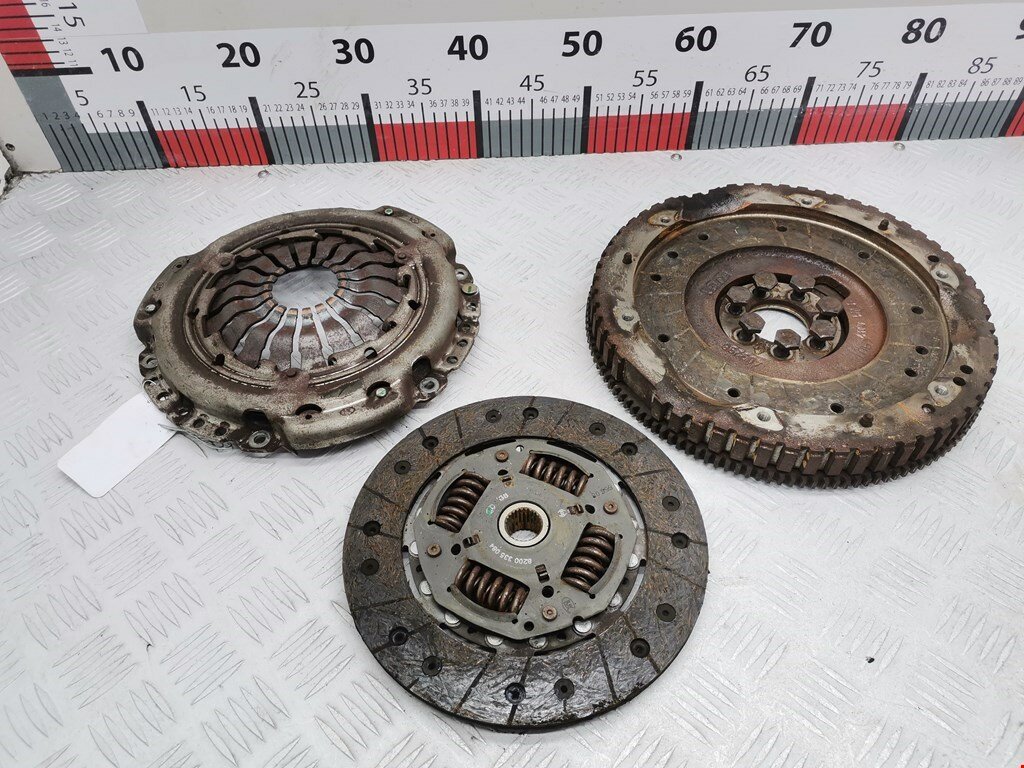 Маховик (демпфер сцепления) Renault Clio 3 8200214391 арт. 1782732