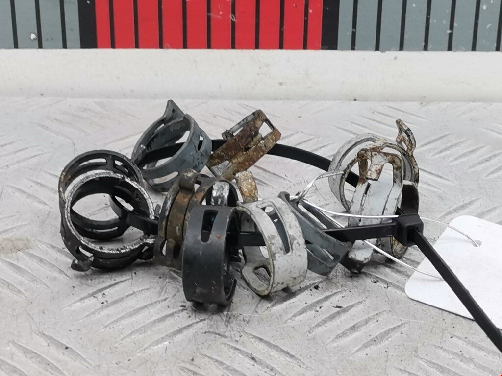 Хомут металлический Mercedes S-Class (W220) 11617798304 арт. 1978479