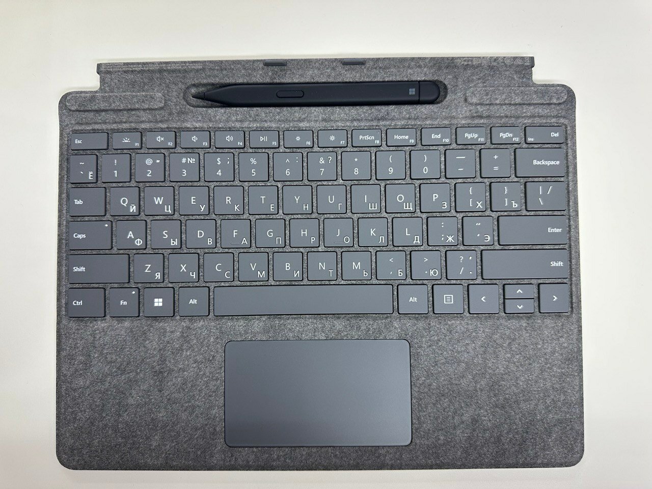 Клавиатура Microsoft Surface Pro 11 и Стилус, Русский Шрифт, Серый Цвет