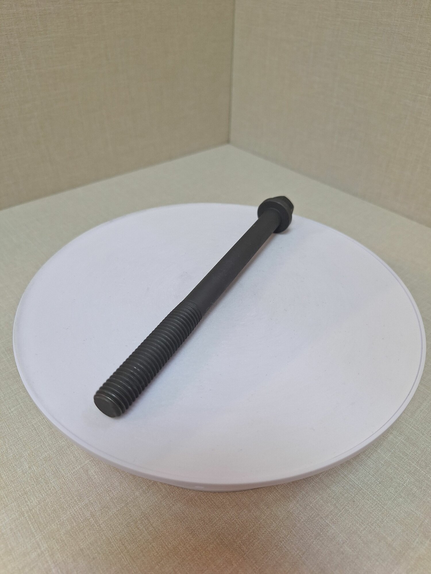 3960043 Болт ГБЦ Cummins C8.3, 6CT, ISLe, L