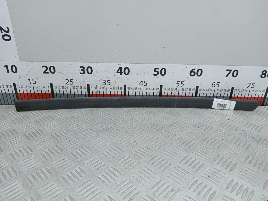 Накладка (молдинг) двери задней левой Volkswagen Golf 4 1J4853753 арт. 2094284