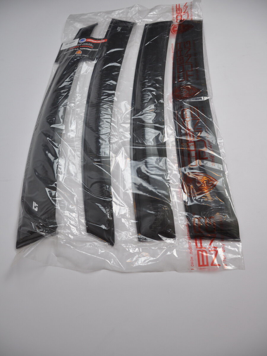 Дефлектора на окна Toyota Prius II 2004-2009 Серия "Стандарт"