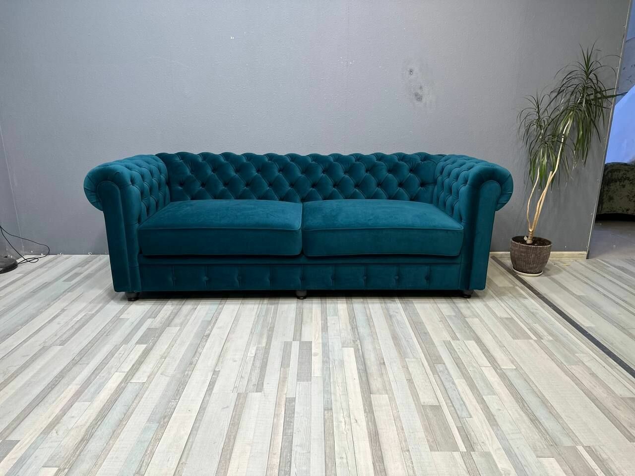 Диван Честер цветом морской волны в антивандальной ткани , 200\90\80 см