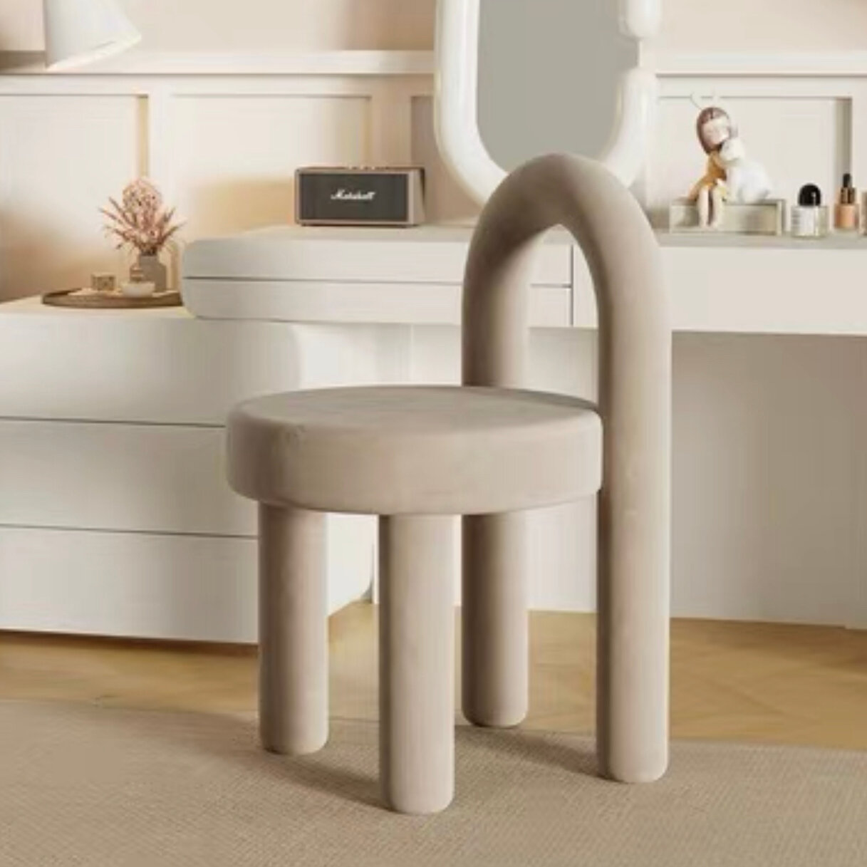 Мягкий стул Mios (бежевый/ велюр)