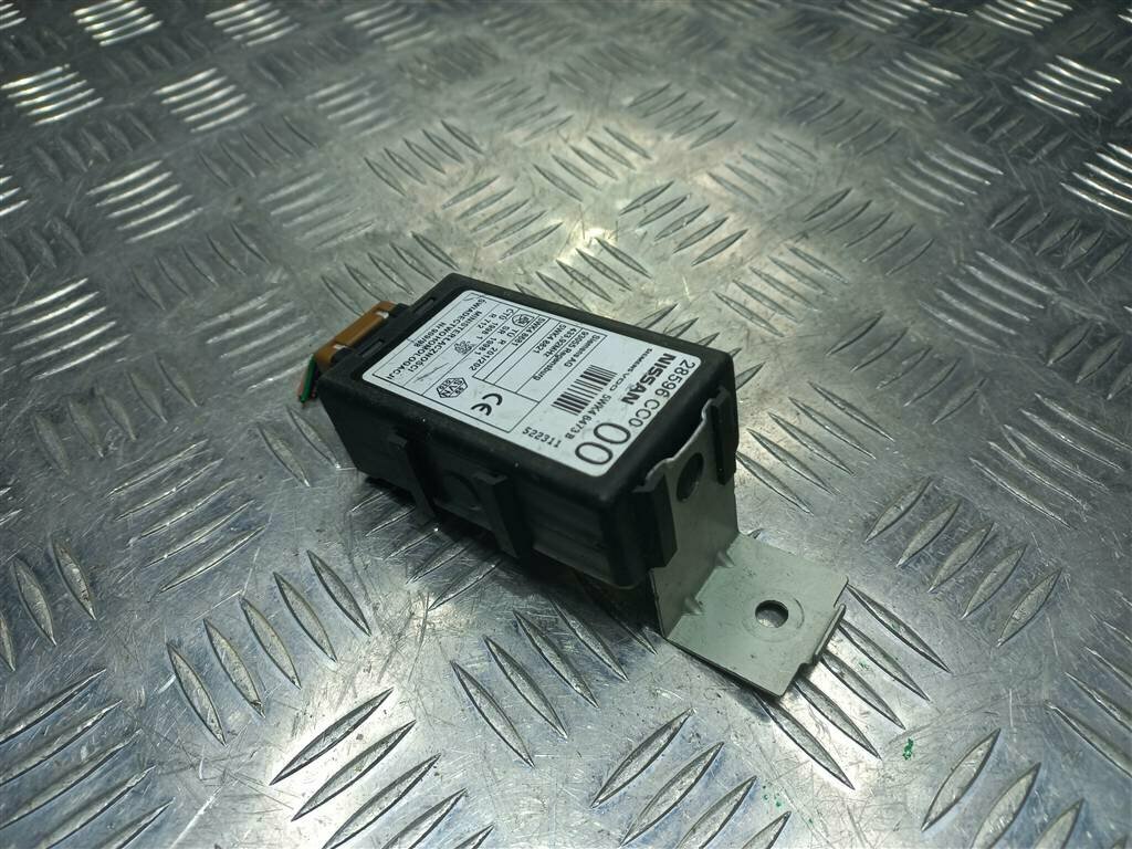 Блок управления Б/У для NISSAN X-TRAIL I (2000—2007) 28596CC000