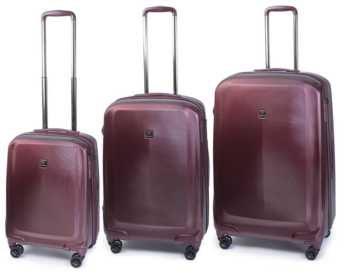 Комплект чемоданов 