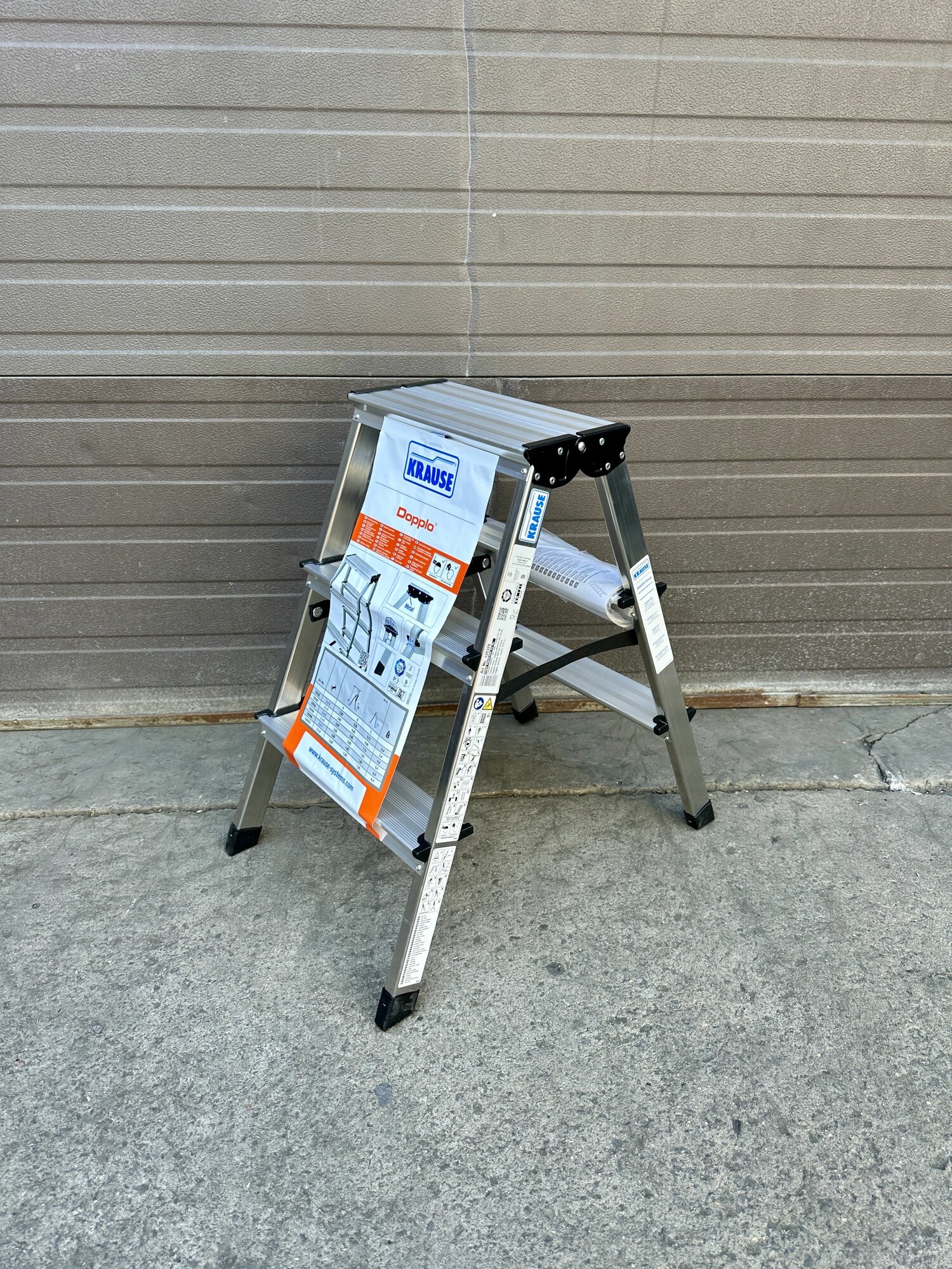 Стремянка алюминиевая двухсторонняя KRAUSE DOPPLO 2х3 120328