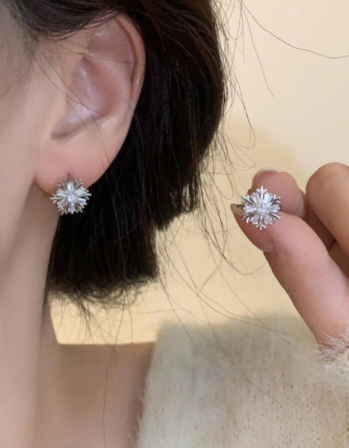 Серьги конго, пусеты, кристалл