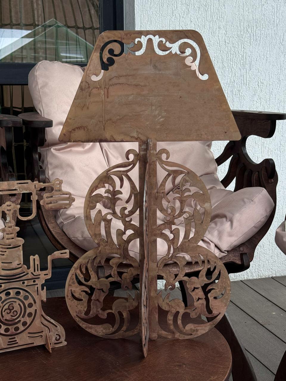 Садовые фигурки для сада и огорода Ретро-торшер