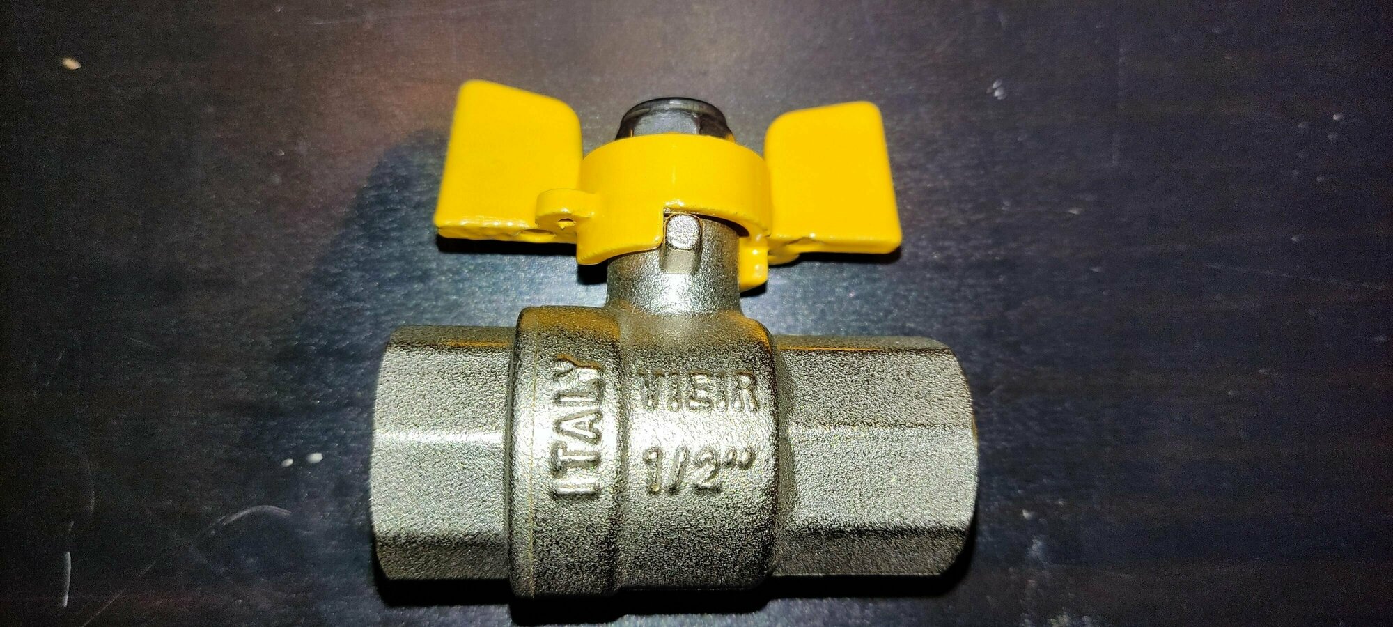 Газовый кран 1/2 Г/Г (бабочка) ViEiR