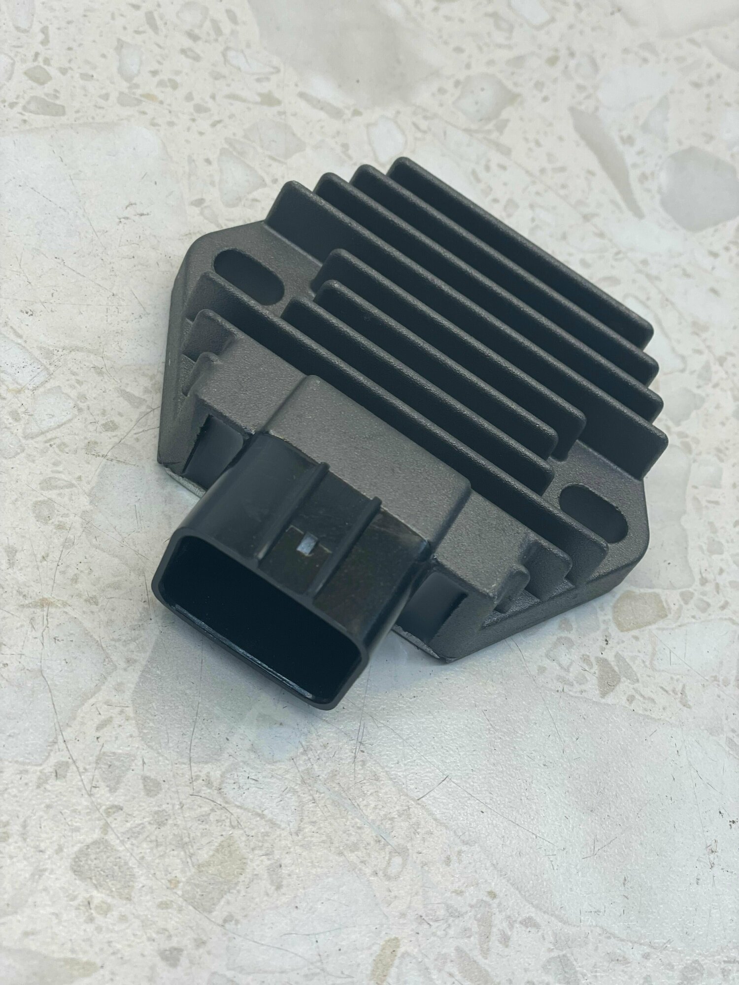 Реле зарядки Honda CRF250R 10-12, CRF450R 09-12 31600-MEN-A31