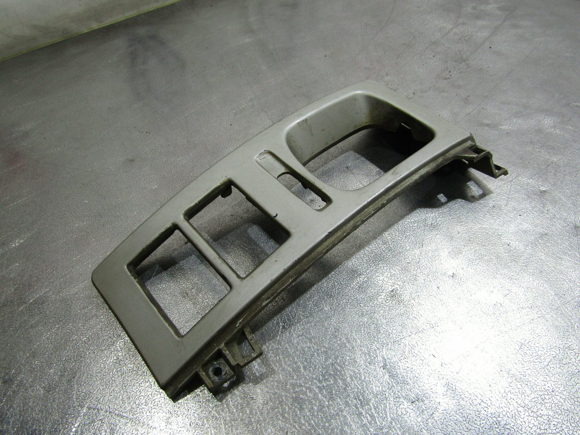 Накладка панели приборов Renault Premium