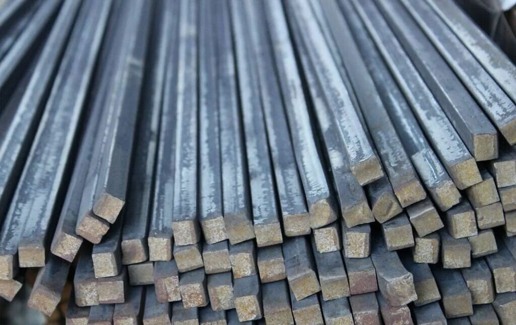 Квадрат стальной 8х8 мм 100см