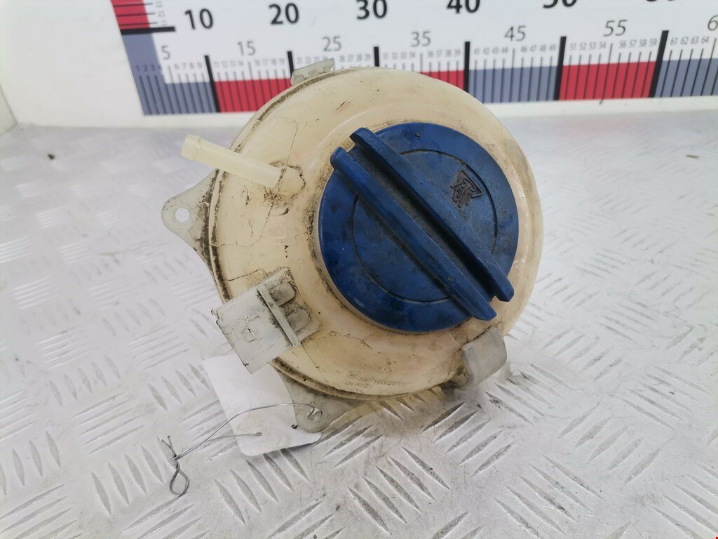 Бачок расширительный Volkswagen Polo 4 6Q0121407D арт. 1649738