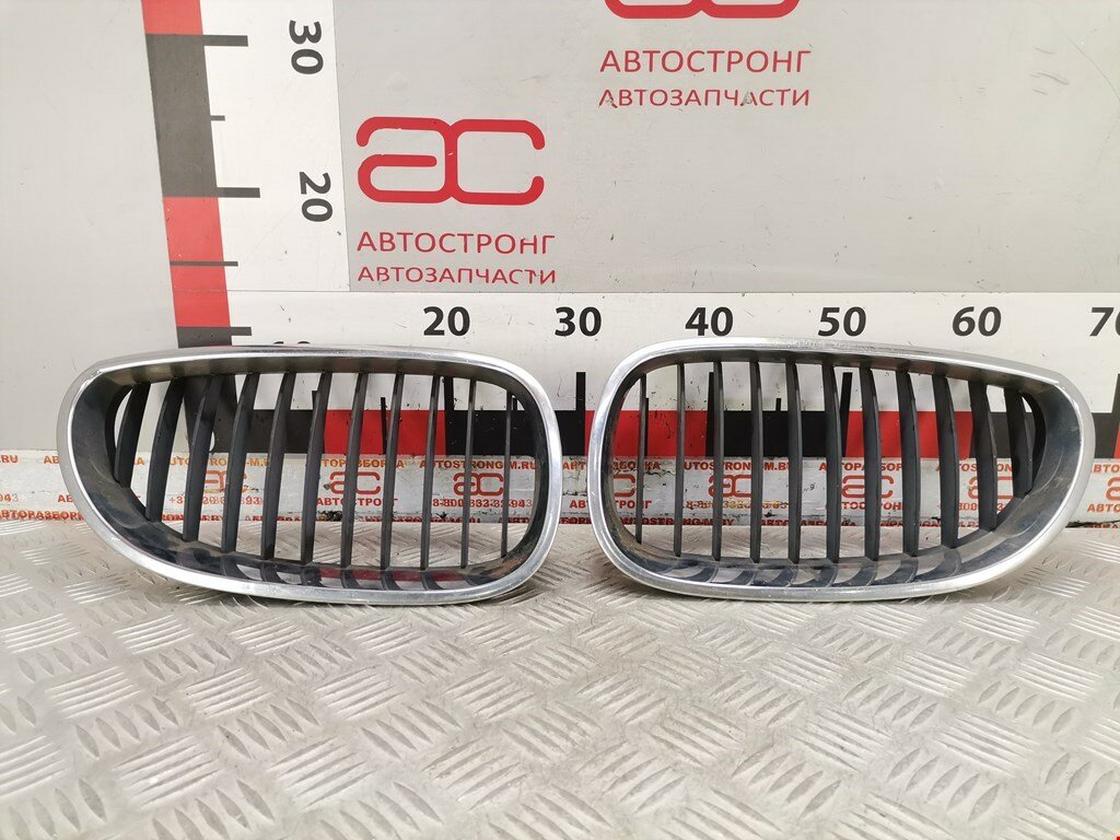 Решетка радиатора BMW 5-Series (E60/E61) 51137027061 арт. 972442