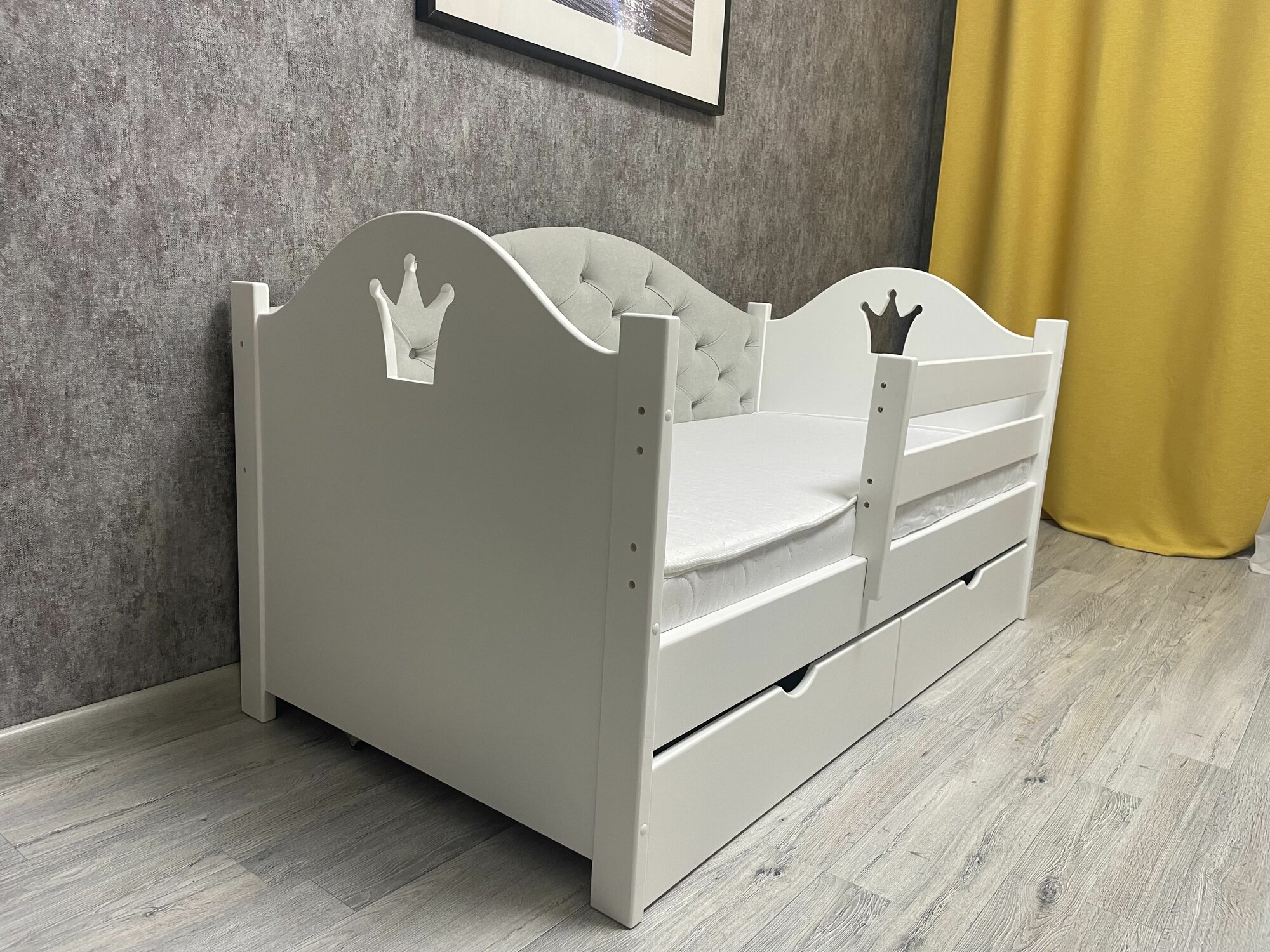 Детская кровать Корона мягкая с ящиками с бортиками / Детская кровать " Корона мягкая с ящиками " / подростковая кровать сосна