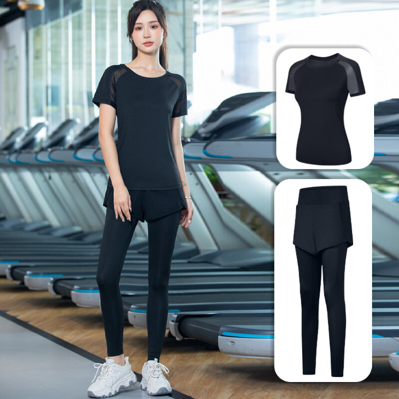 Комплект одежды