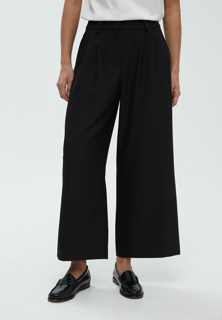 Брюки укороченные