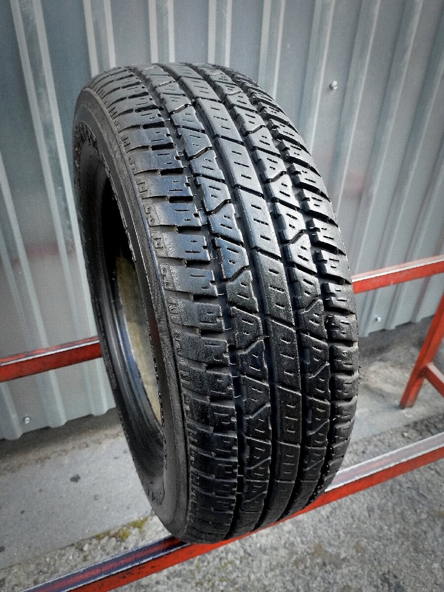 Автошина Б/У 185/60 R13 Avon Turbospeed CR228