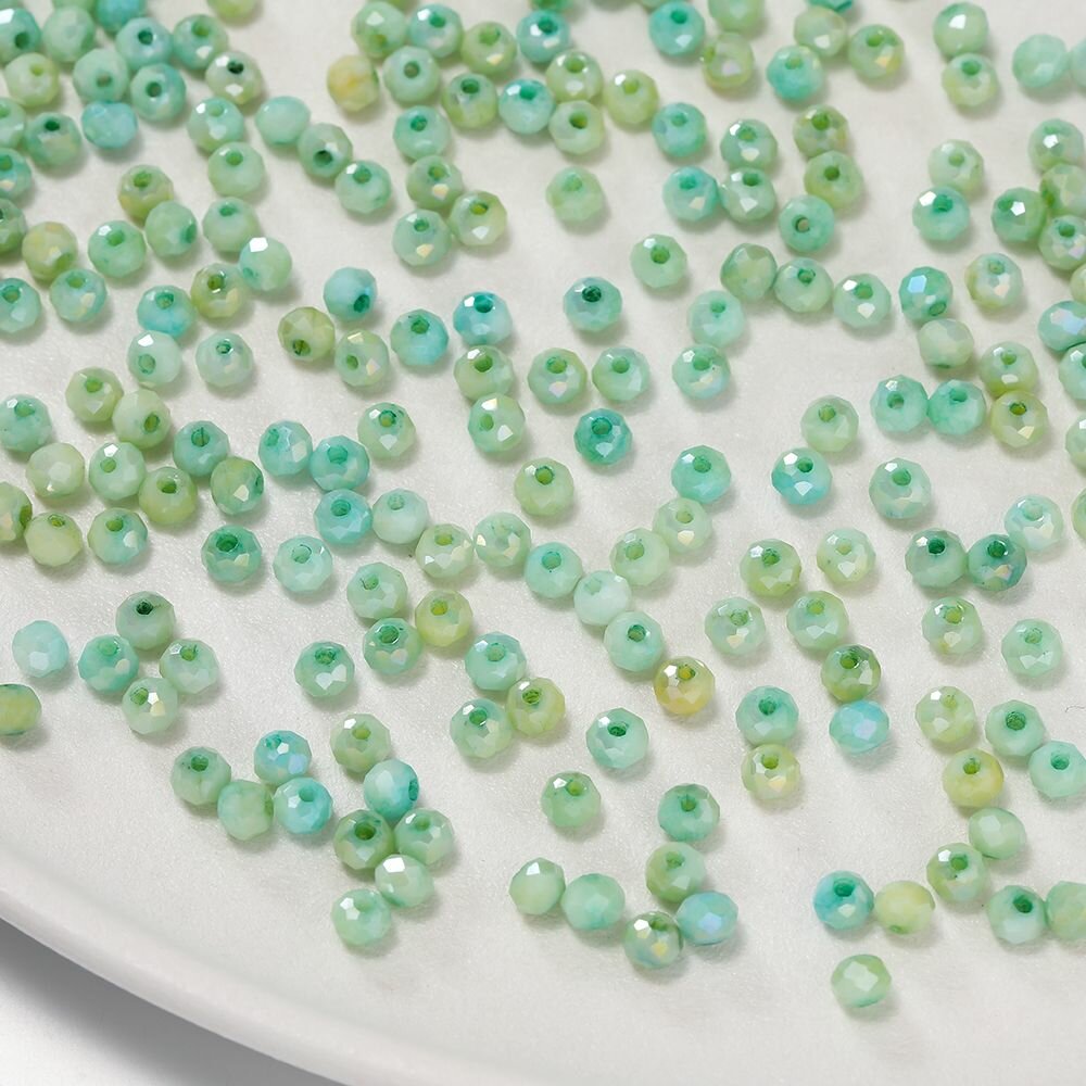 Фианит граненый 4 мм, бусины натуральные для рукоделия и украшений, 50шт, цвет зеленый