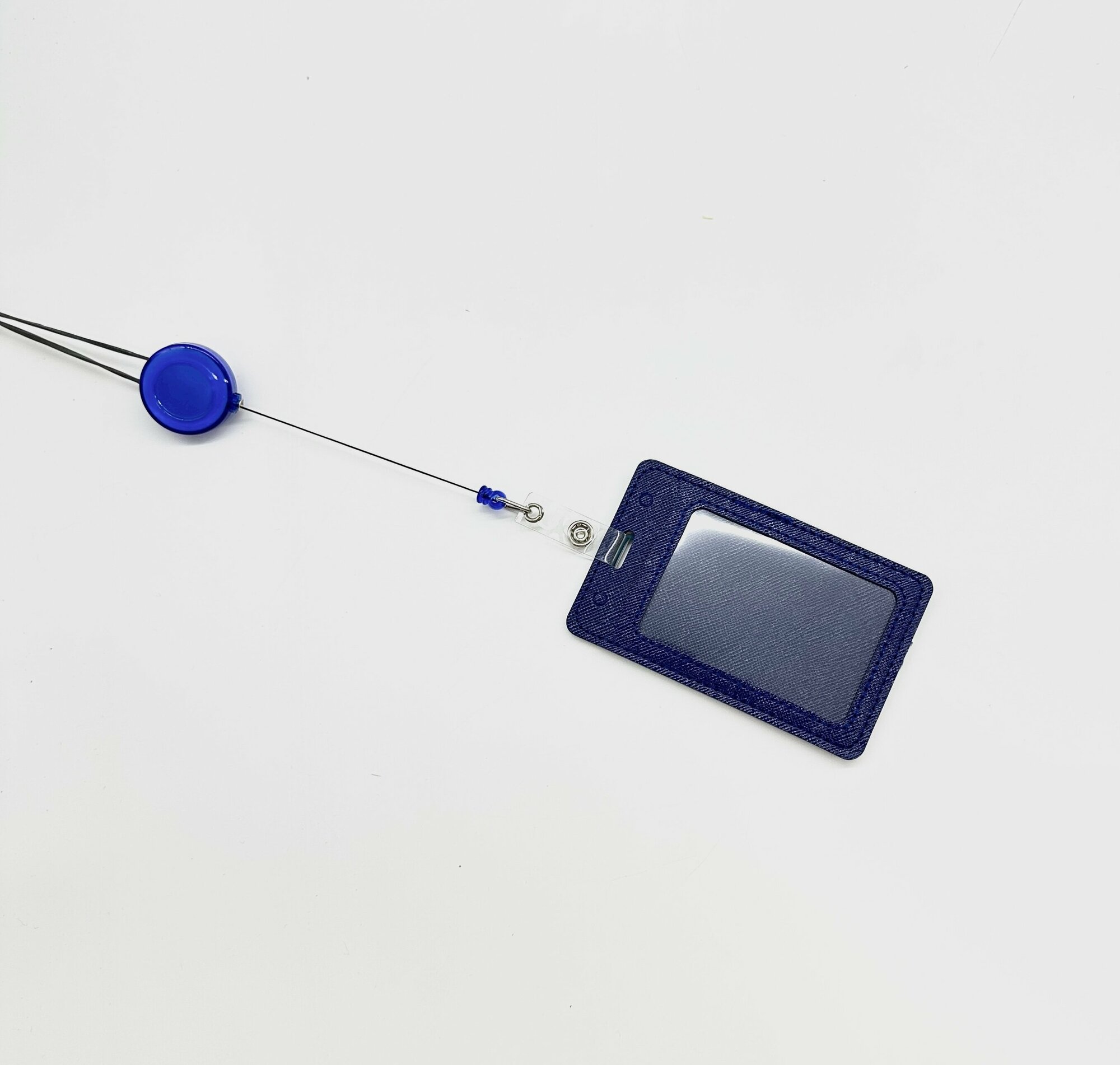 Держатель для бейджа с рулеткой синий