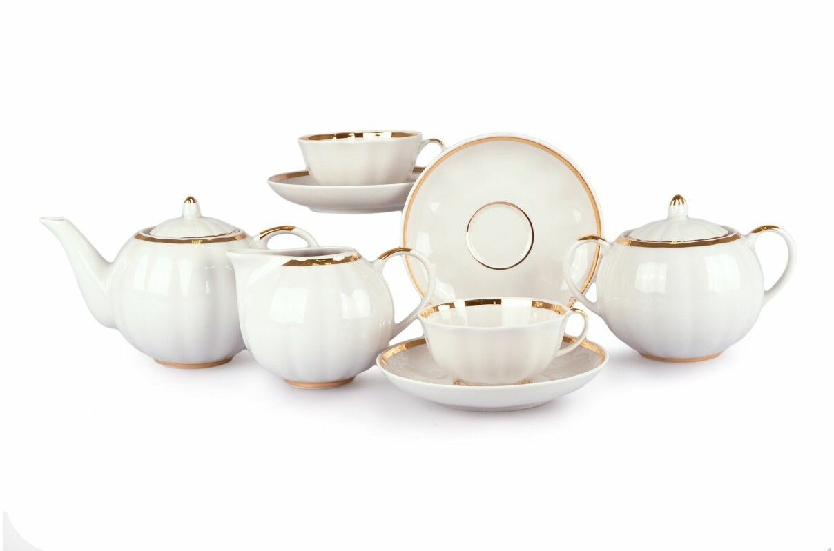 Сервиз чайный фарфоровый 15 пр. Дулево ф. Тюльпан "Московский"