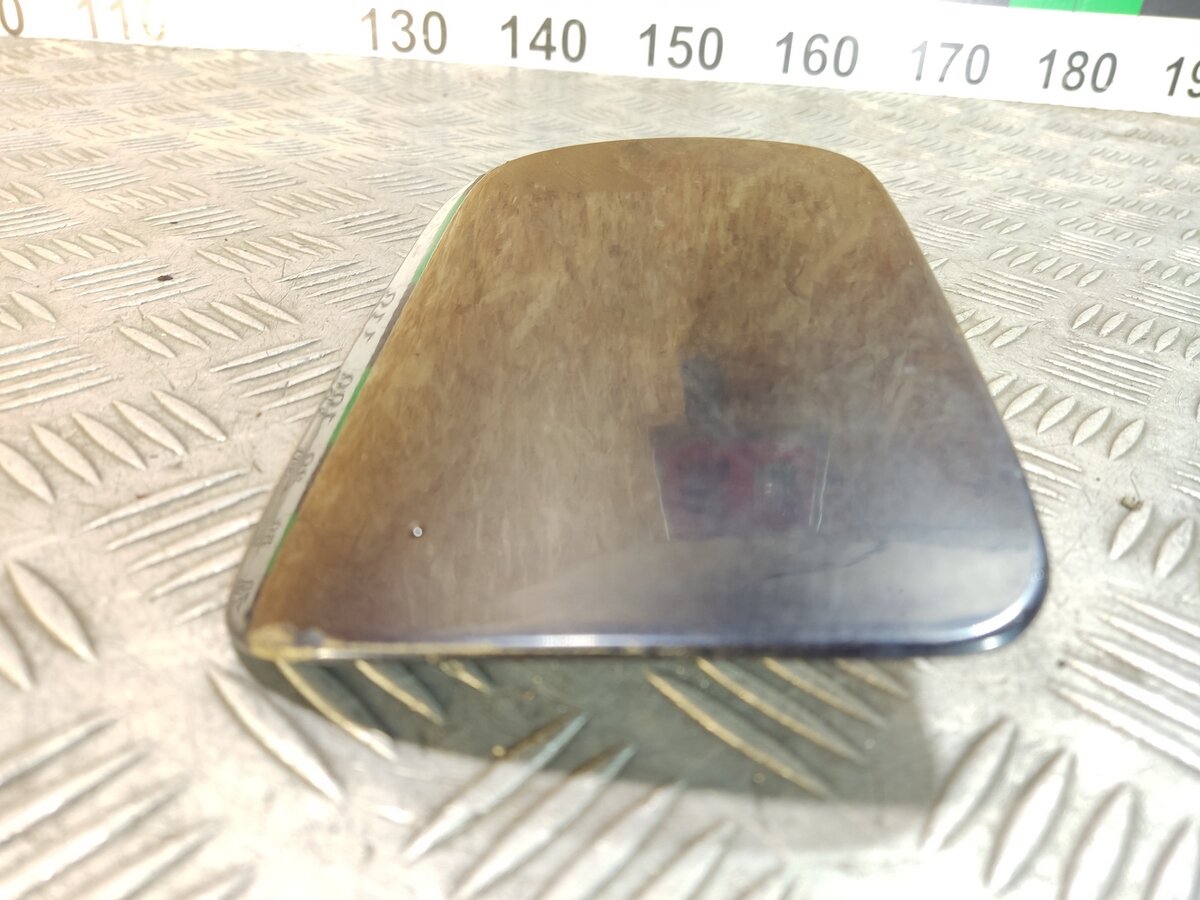 Лючок бензобака BMW 7 1994-2001 51178170540