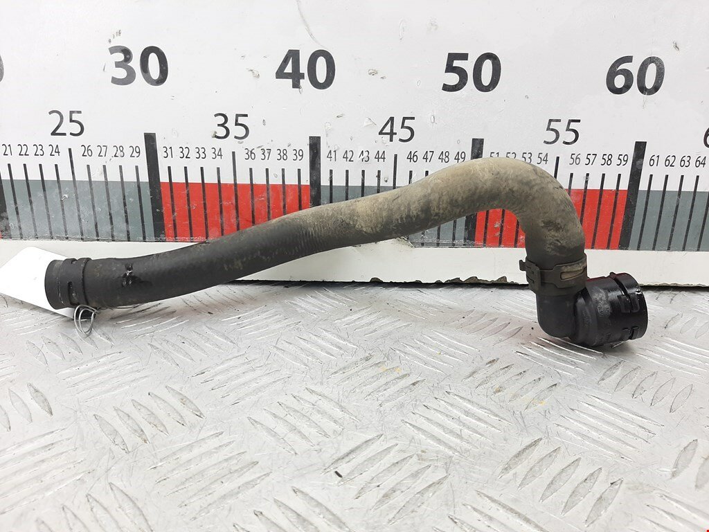 Патрубок отопителя (печки) Volkswagen Golf Plus 1K0122073E арт. 2017138