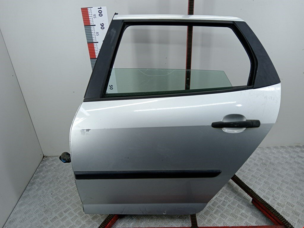Дверь задняя левая Peugeot 407 9006H7 арт. 1937328