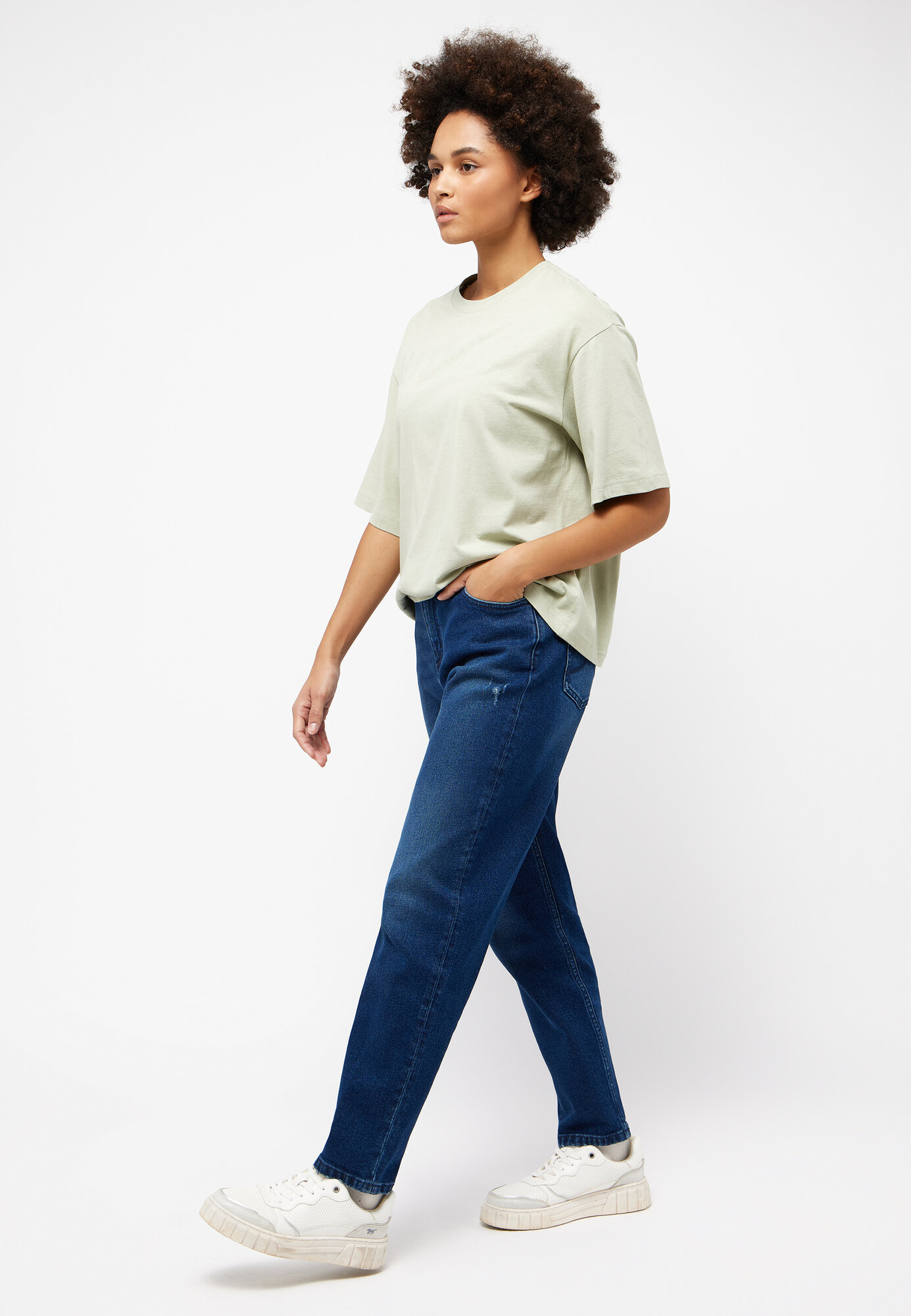 Джинсы зауженные 